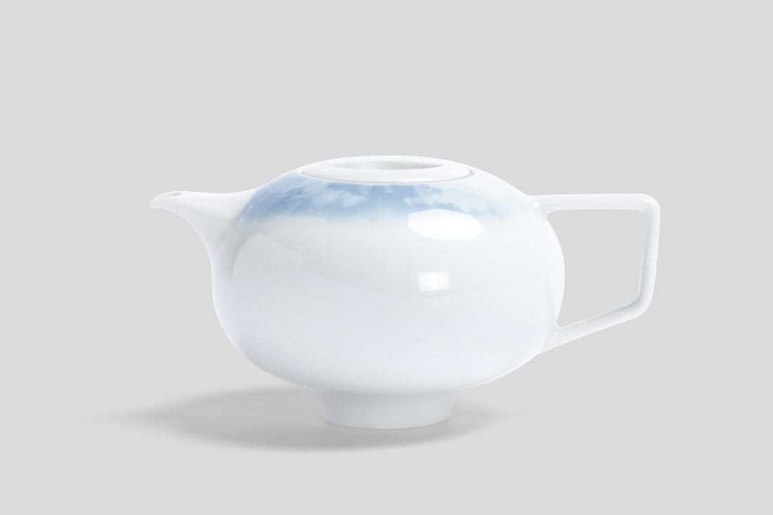 Pomona Tempest Teapot | Luxury Tableware by Bodo Sperlein for Tane